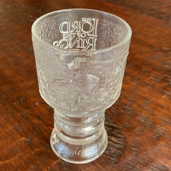 New Line Productions | Other | Lord Of The Rings Glass Goblet Anwen The ...